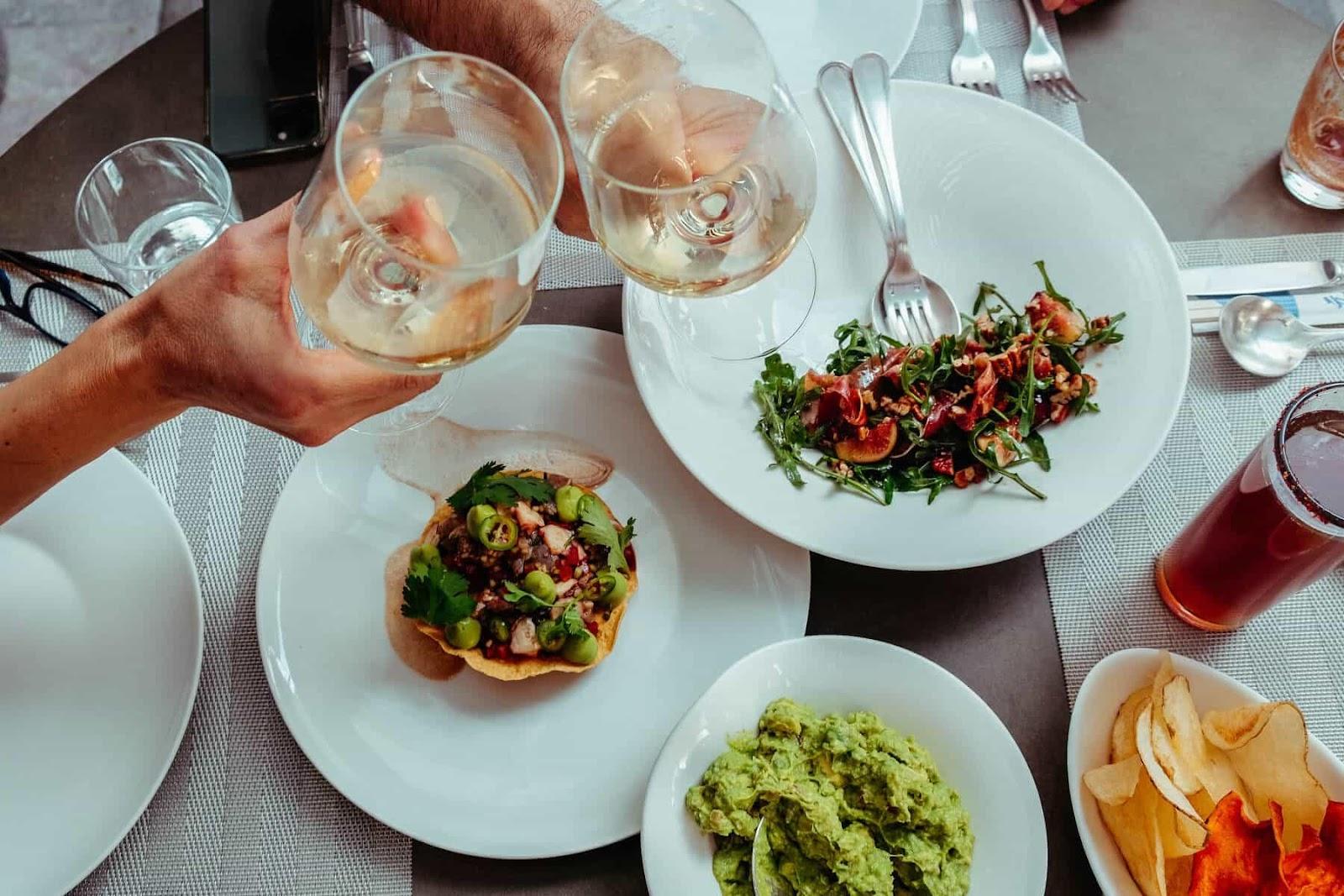 Quels sont les plats locaux qui se marient le mieux avec les vins du ...